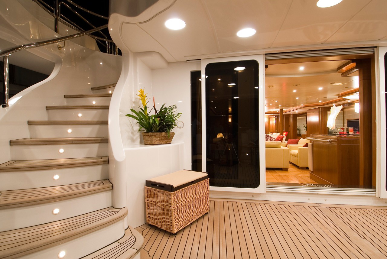 Yacht BLUE VISION, Benetti Yachts | CHARTERWORLD Luxury Superyacht Charters